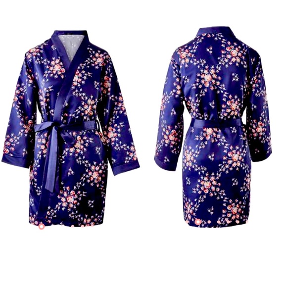 Morgan Lane | Intimates & Sleepwear | Morgan Lane Robe | Poshmark